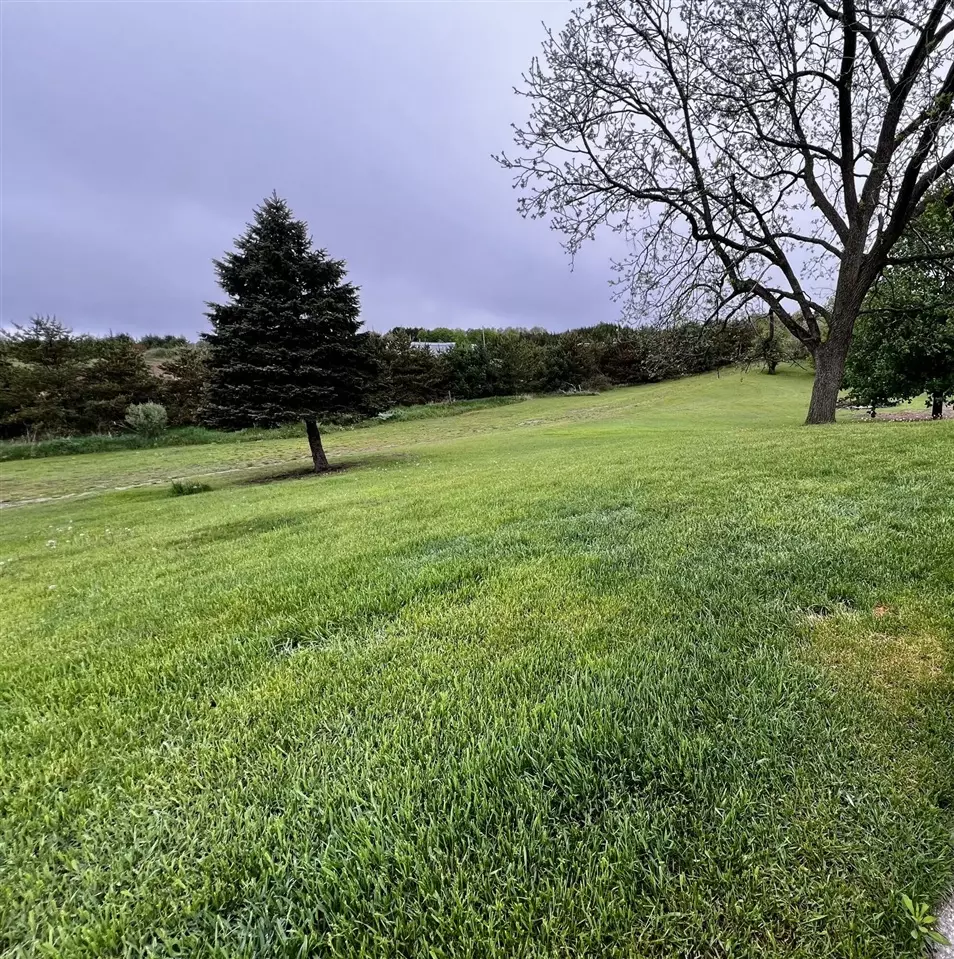 8067 S South Hawkins Dr, Reed City, MI 49677 | MLS# 70472264 | 15 ...