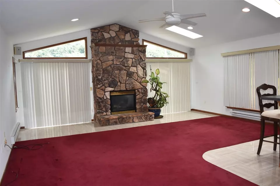 29140 Briarbank, Southfield, MI 48034 | 24 Photos - Movoto