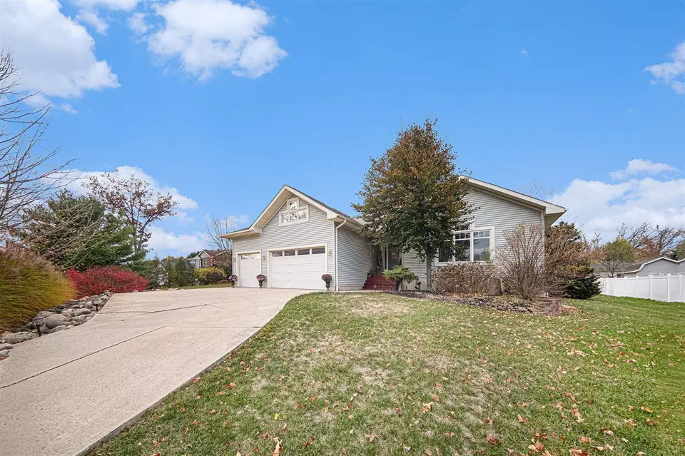 132 Remington, Spring Arbor, MI 49283 | MLS# 70503392 | 27 Photos - Movoto