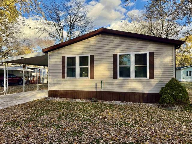 23 Meadow, Ithaca, MI 48847 | 39 Photos - Movoto