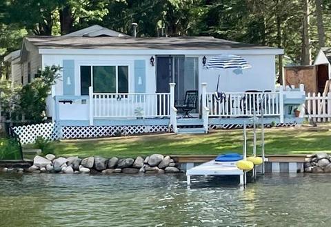 448 Shingle Lake Dr, Lake, MI 48632 | 18 Photos - Movoto