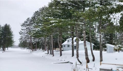 813 N Tall Tree, Gaylord, MI 49735 | 38 Photos - Movoto