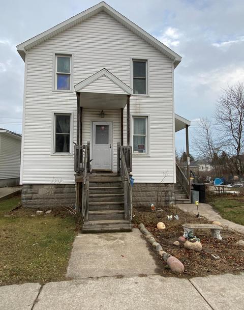 511 Long Lake Ave, Alpena, MI 49707 | 9 Photos | MLS #201822343 - Movoto