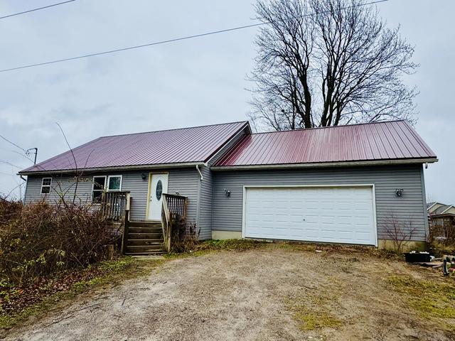 11256 N Lewis Rd, Clio, MI 48420 | 21 Photos - Movoto