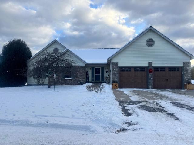 3591 S 3rd Ave, Alpena, MI 49707 | MLS# 201838217 | 37 Photos - Movoto