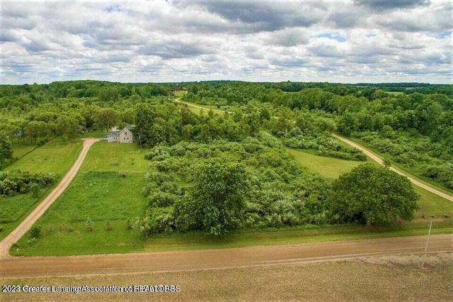 3407 W County Line Rd, Saint Johns, MI 48879 | 6 Photos - Movoto