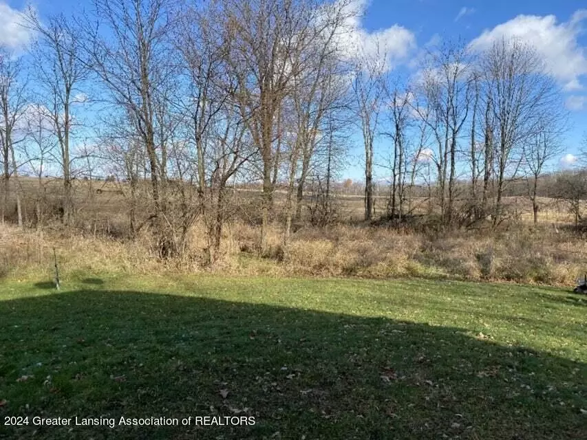 680 Washington St, Olivet, MI 49076 | 18 Photos - Movoto