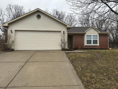 6042 Rocky River Dr, Indianapolis, IN 46221 | 2 Photos | MLS #21906635 ...