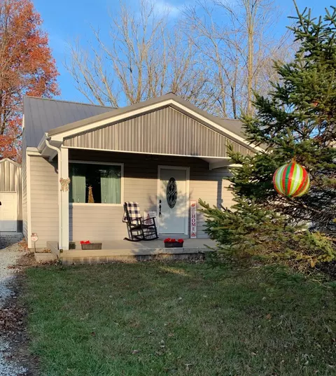 704 Hoosier St, North Vernon, IN 47265 | 5 Photos - Movoto