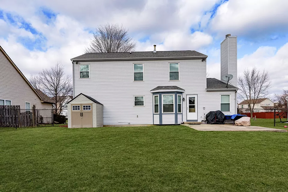 9943 Hard Key Cir, Indianapolis, IN 46236 | 28 Photos - Movoto