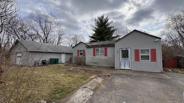 8 Locust Dr, Plainfield, IN 46168 | 5 Photos - Movoto