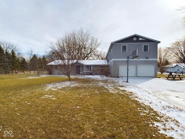 2085 E 1700 N, Summitville, IN 46070 | MLS# 22022772 | 25 Photos - Movoto