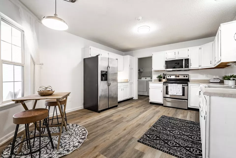 10513 Blue Springs Ln, Fishers, IN 46037 | MLS# 22065563 | 42 Photos ...