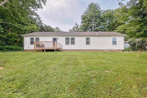 380 Rariden Hl, Mitchell, IN 47446 | 36 Photos | MLS #202230706 - Movoto