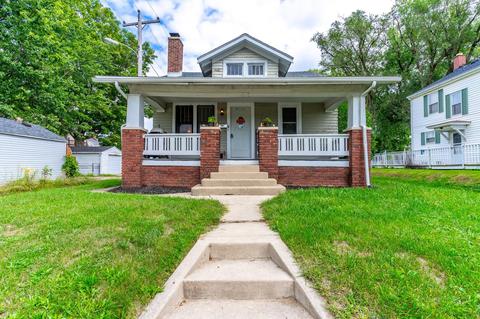 2528 Eade Ave, Fort Wayne, IN 46805 | 28 Photos | MLS #202237462 - Movoto