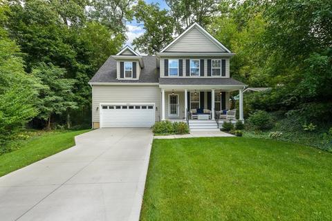 1242 Oak Ridge Dr, South Bend, IN 46617 | 27 Photos | MLS #202240175 ...