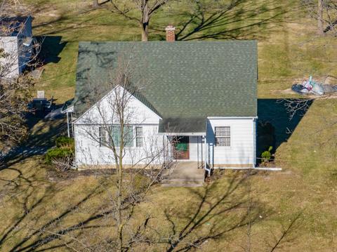 1105 E Cook Rd, Fort Wayne, IN 46825 | 30 Photos | MLS #202247682 - Movoto