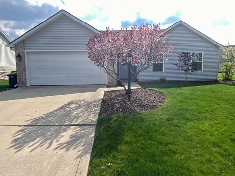 5335 Dennison Dr, Fort Wayne, IN 46835 | 19 Photos | MLS #202312849 ...