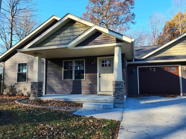 913 SW 5th St, Washington, IN 47501 | 17 Photos - Movoto