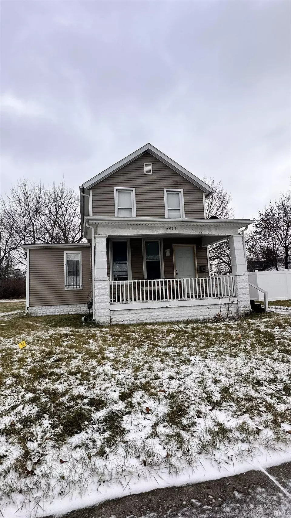 2527 Holton Ave, Fort Wayne, IN 46803 | 16 Photos - Movoto
