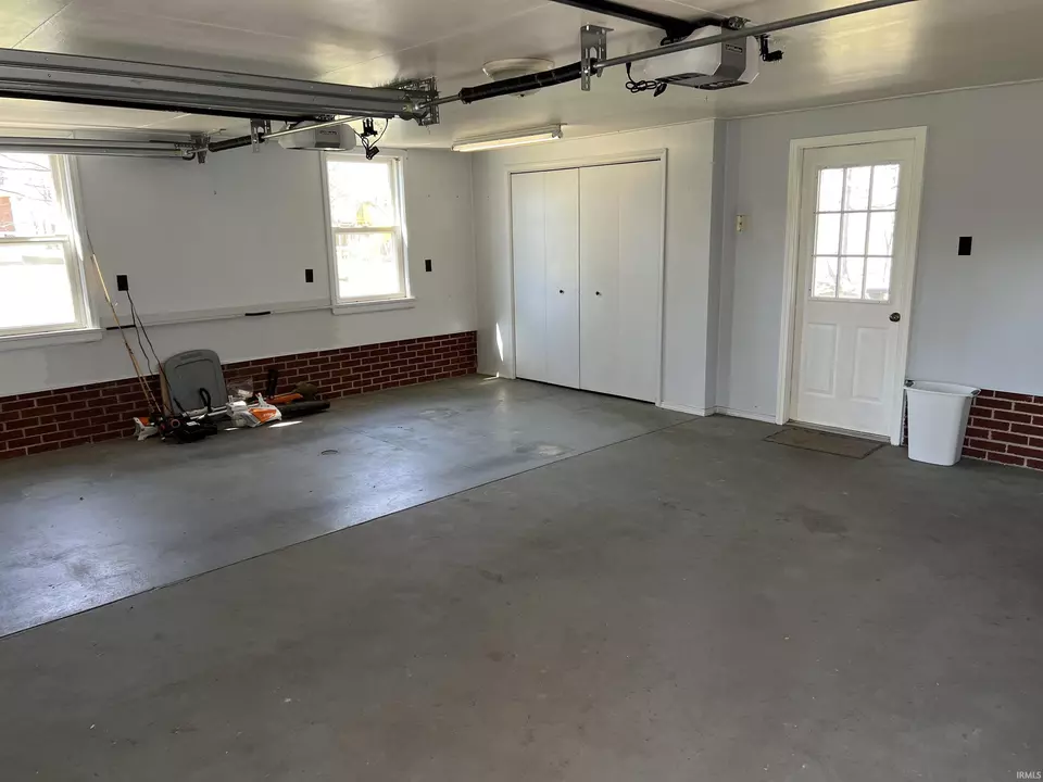 1176 W 36th St, Jasper, IN 47546 | 17 Photos - Movoto