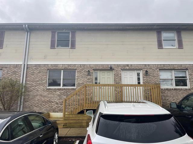 Fritz Terrace, Bloomington Condos & Townhouses For Sale - Movoto