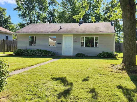 1231 Roy St, Fort Wayne, IN 46803 | 19 Photos - Movoto