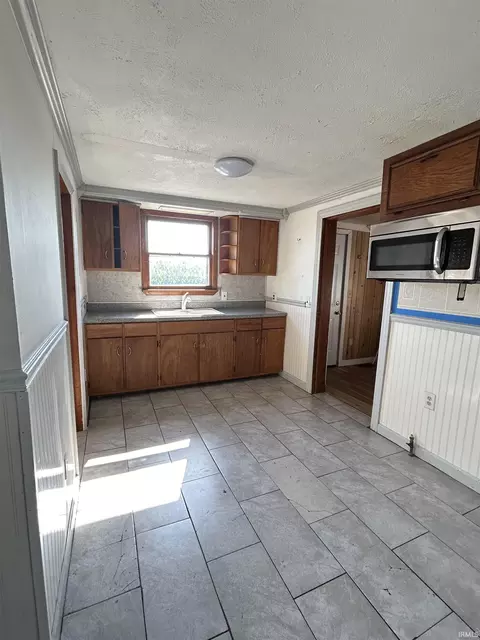 413 Albert St, Argos, IN 46501 | 12 Photos - Movoto