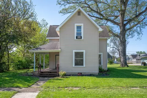 404 W Race St, Portland, IN 47371 | MLS# 202515007 | 34 Photos - Movoto