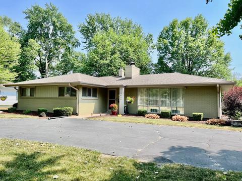 1713 Ridge Rd, Munster, IN 46321 | 18 Photos | MLS #531880 - Movoto