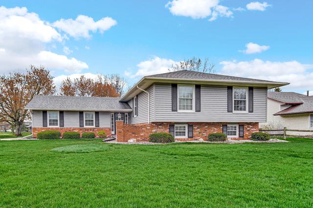 1023 Chestnut Blvd, Chesterton, IN 46304 | MLS# 820234 | 23 Photos - Movoto