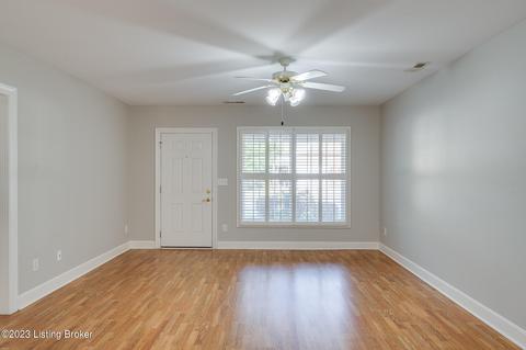 8221 Delta Cir, Louisville, KY 40228 | 30 Photos - Movoto