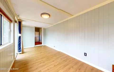 2402 Dulworth Dr, Louisville, KY 40216 | 54 Photos - Movoto