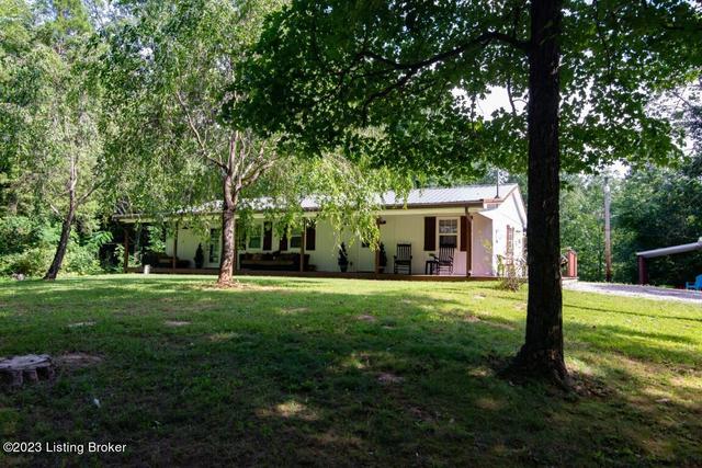 369 Old Fat Bruce Rd, Falls Of Rough, KY 40119 | 73 Photos - Movoto