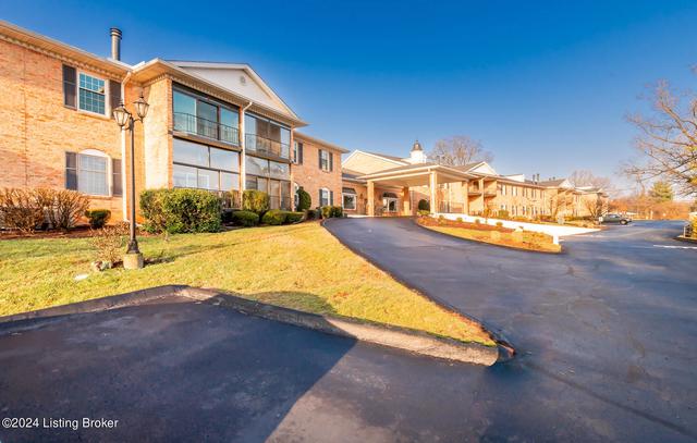 Hayfield Dundee, Louisville, KY Real Estate & Homes For Sale - Movoto