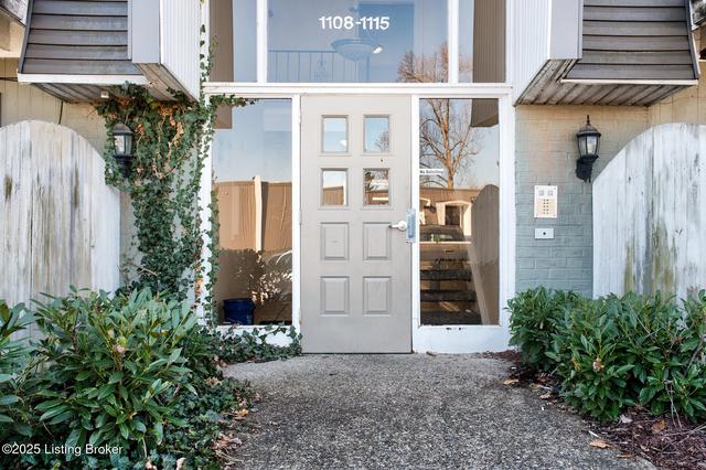 1112 Lafontenay Ct, Louisville, KY 40223 | MLS# 1679397 | 21 Photos ...