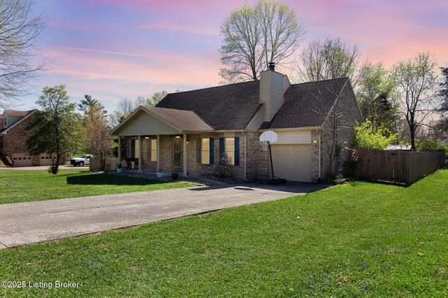 618 Yale Dr, Elizabethtown, KY 42701 | MLS# 1683810 | 33 Photos - Movoto