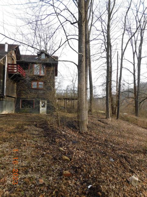 87 Kildav Loop, Evarts, KY 40828 - Movoto.com