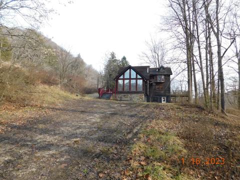87 Kildav Loop, Evarts, KY 40828 - Movoto.com