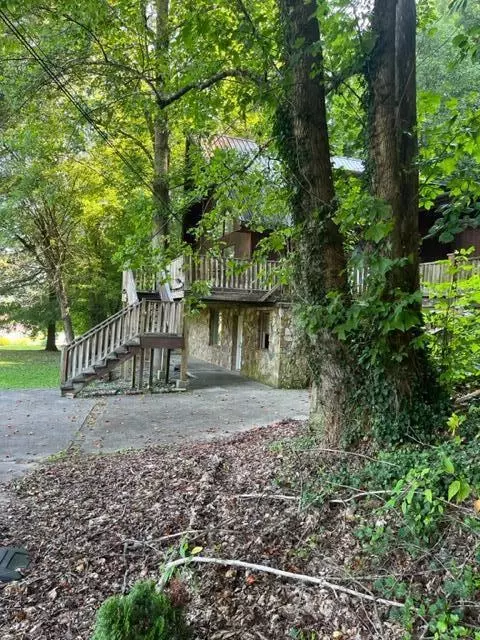 318 Deer Run Trl, Totz, KY 40870 - Movoto