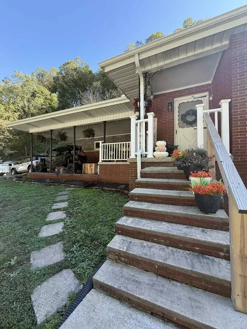 28 Wolf Hollow Rd, Baxter, KY 40806 | MLS# 25503795 | 59 Photos - Movoto