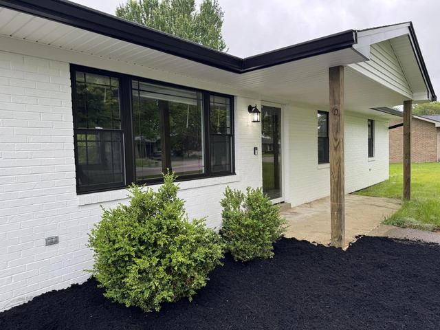 13 Ellen Kay Dr, Dry Ridge, KY 41035 | MLS# 632398 | 15 Photos - Movoto