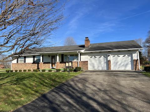 126 Spruce St, Bruceton Mills, WV 26525 | 30 Photos | MLS #10145741 ...