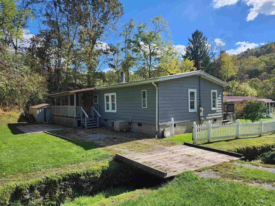 30 Shriver Mine Rd, Morgantown, WV 26501 | MLS# 10151426 | 5 Photos ...