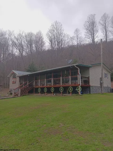 24172 Route 20 South Rd, Kanawha Head, WV 26228 | 19 Photos - Movoto