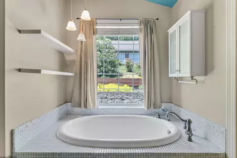 1057 Circle Dr, Idamay, WV 26576 | 46 Photos - Movoto