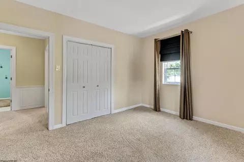 1057 Circle Dr, Idamay, WV 26576 | 46 Photos - Movoto