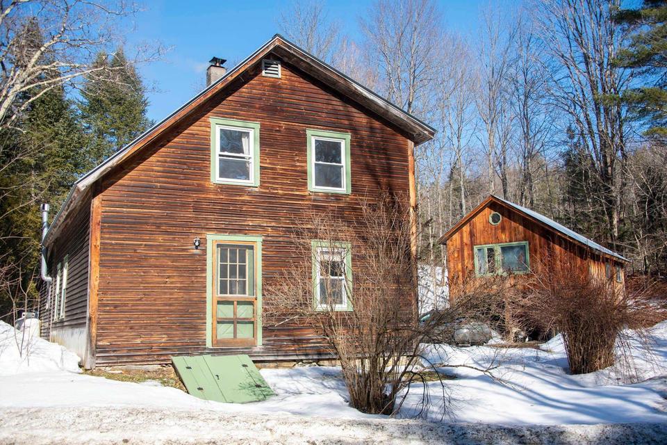 95 Pratt Rd, Worcester, VT 05682 | 30 Photos | MLS #4900703 - Movoto