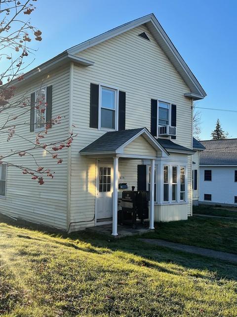 20 Lancaster Rd, Whitefield, NH 03598 | 30 Photos | MLS #4936023 - Movoto