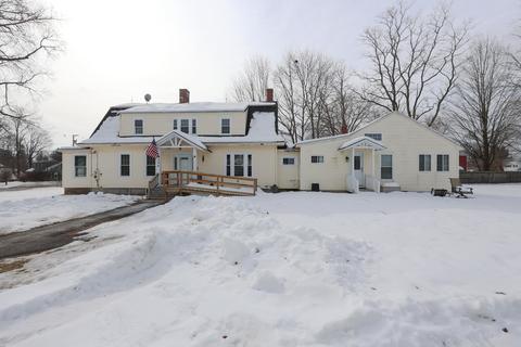 206 Dearborn Rd, Pembroke, NH 03275 | 40 Photos | MLS #4942539 - Movoto